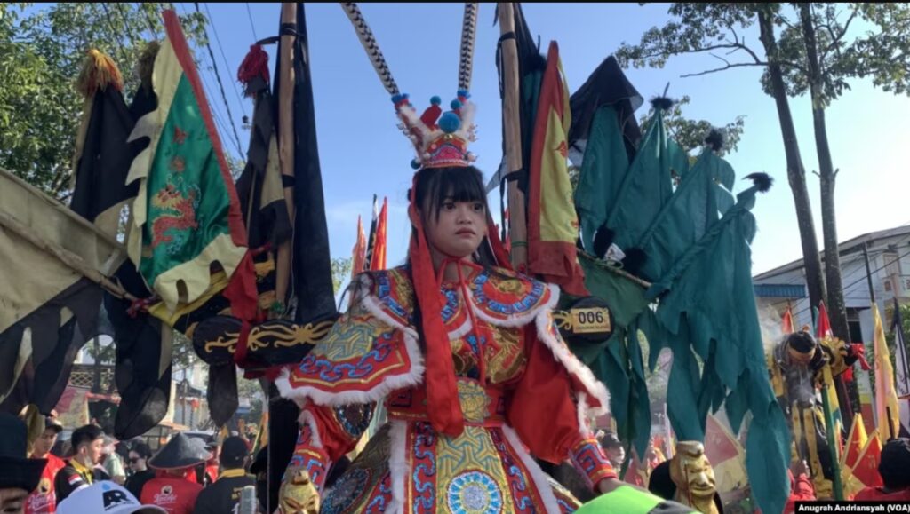 Cap Go Meh Singkawang 2025: Meriah, Magis, dan Penuh Kebersamaan Budaya - POPERS.ID