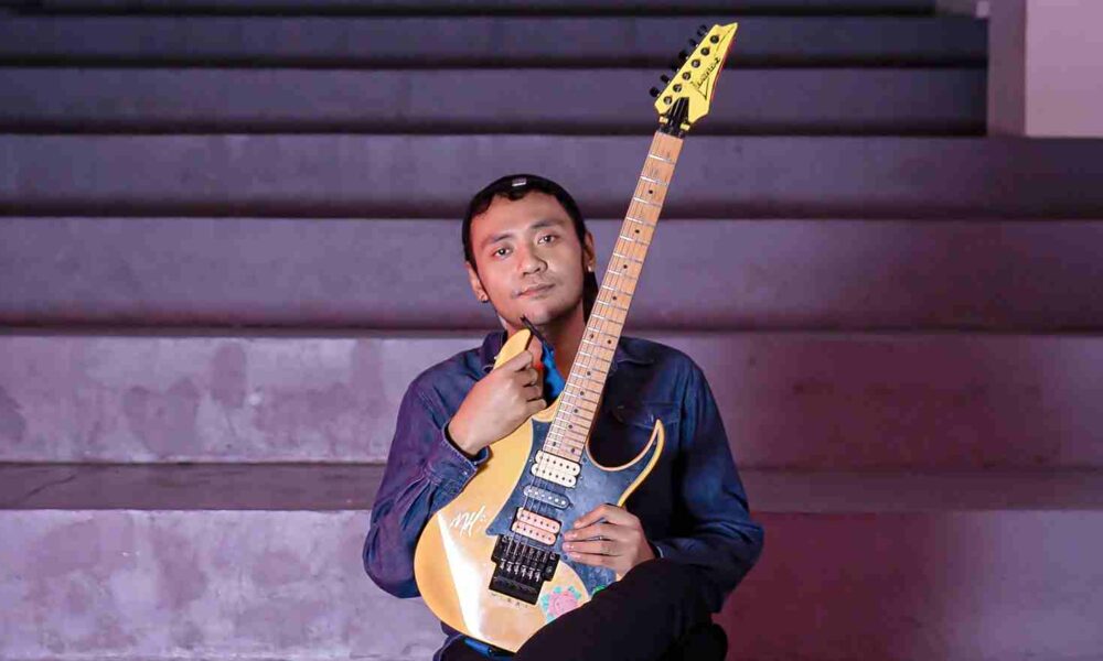 David Bayu Comeback Total! Album “Segalanya Itu Kamu” Jadi Curhatan ...