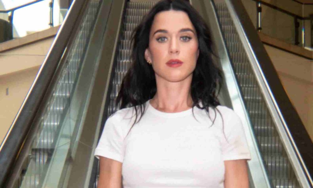 Katy Perry Akhirnya Menang! Dapat Ganti Rugi Rp30 Miliar dari Veteran ...